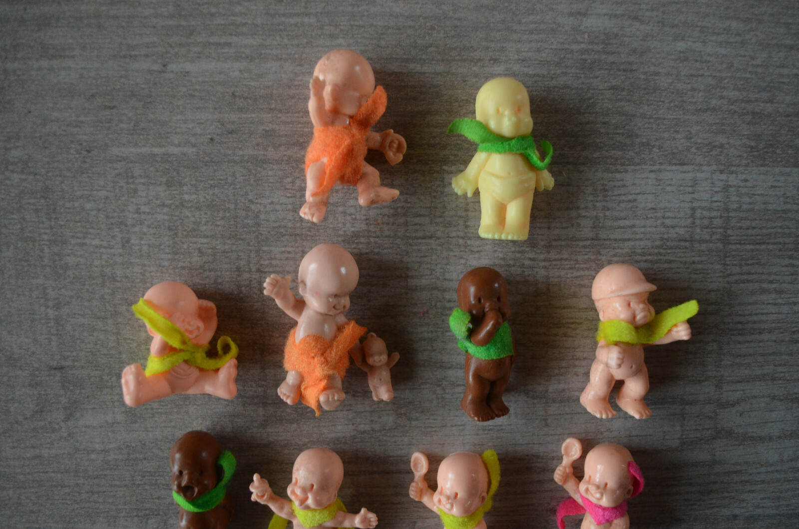 10x figurines Les Magic Babies / Baby toutes avec vêtement ! L25 | eBay