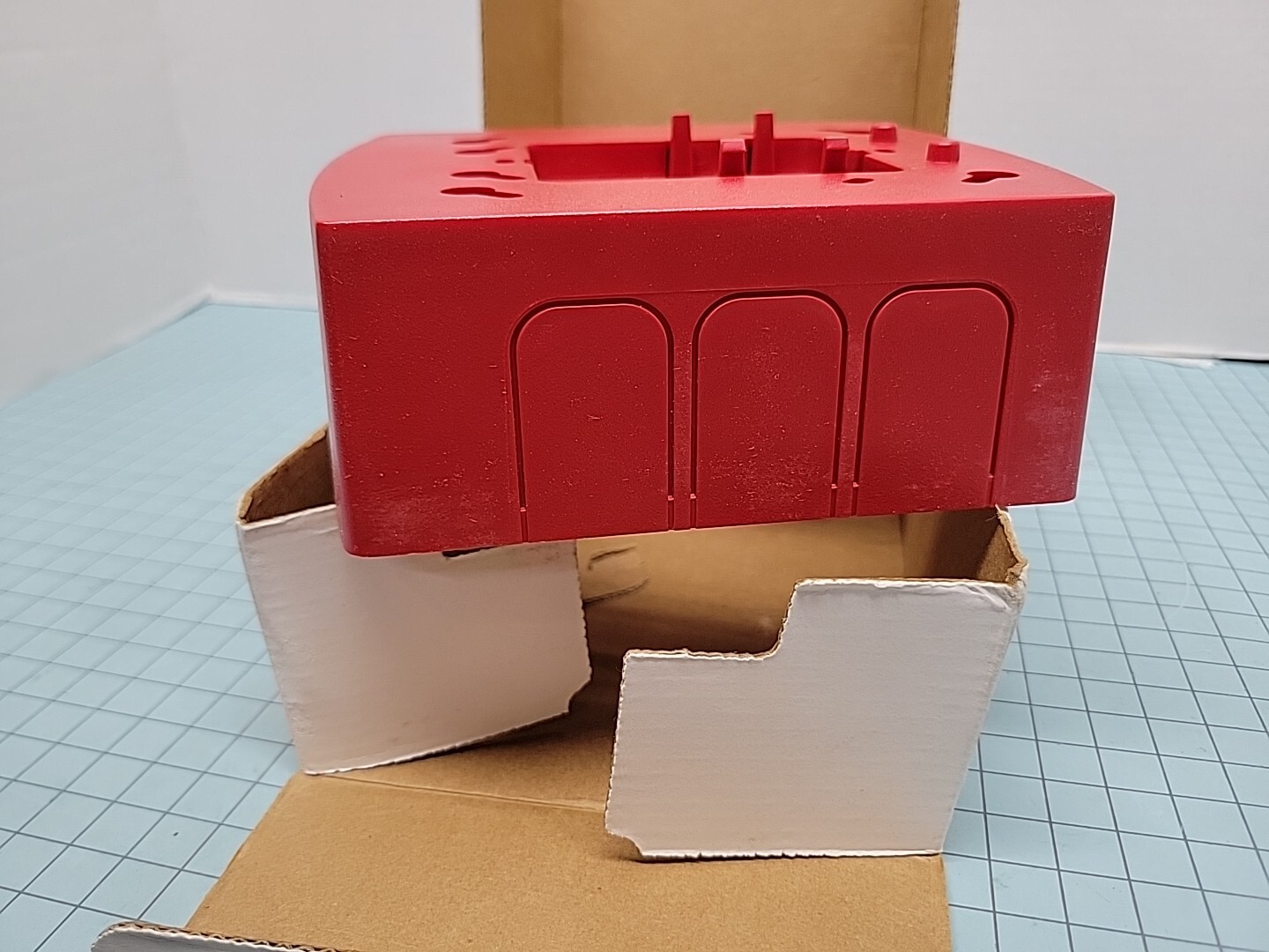 LOT OF 5-System Sensor (2)P2W, SR,BBS-2 and MDL3R- In Box Ready To Ship ...