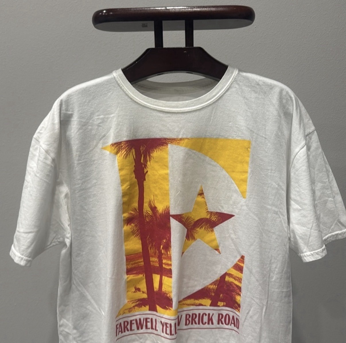 Elton John Farewell Yellow Brick Road Men's White 2XL Cotton Jersey T ...