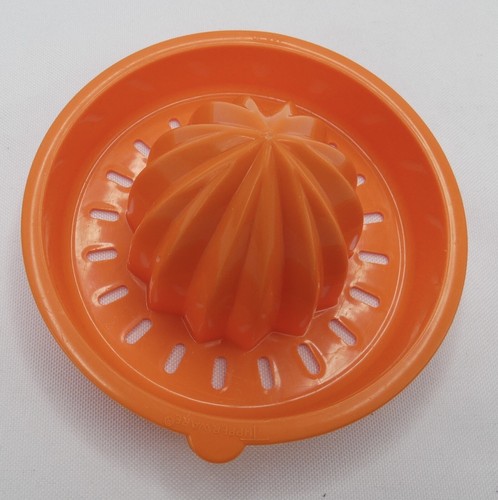 Tupperware Citrus Juicer Squeezer Reamer in Tangerine Orange 409-10 ...