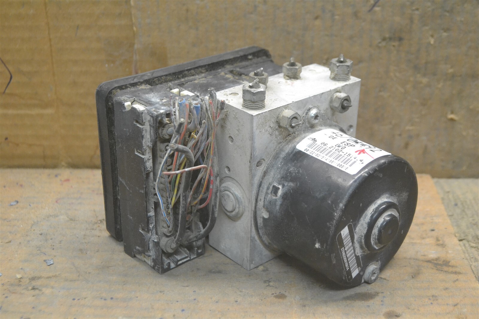 2011-2012 Mitsubishi Galant ABS Pump Control 4670A492 Module 822-10C5 ...