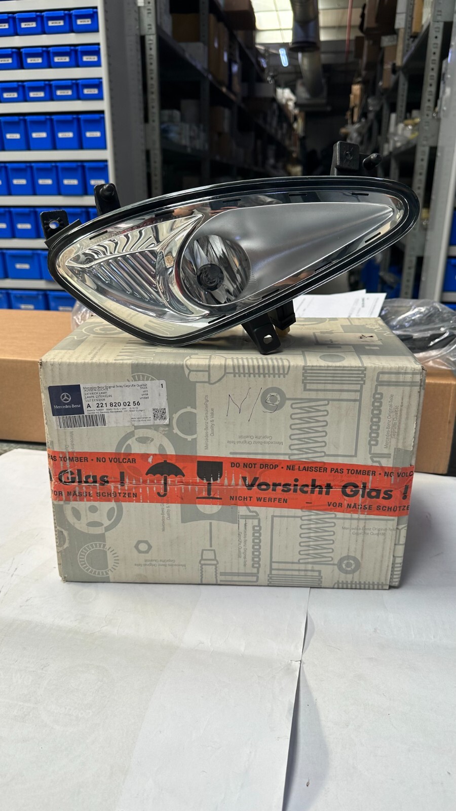 A2218200256 - GENUINE MERCEDES-BENZ | FRONT RIGHT FOG LAMP | eBay