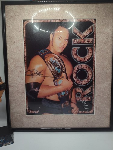 DWAYNE JOHNSON SIGNED PHOTO AUTOGRAPH WWE WWF THE ROCK SIGNATURE ...