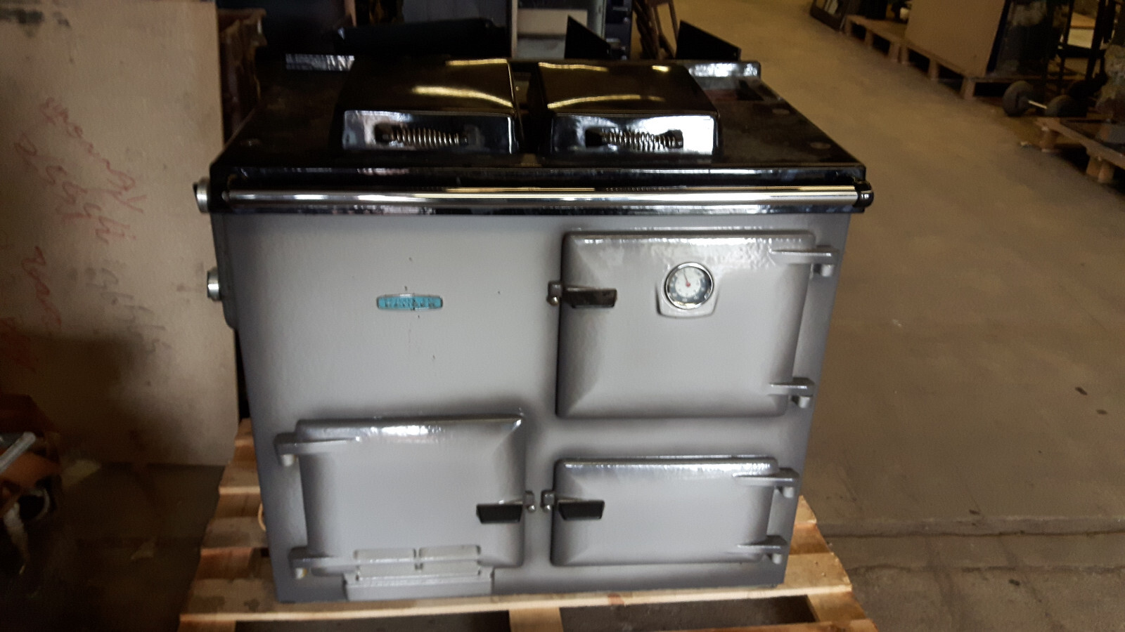 Rayburn cooker solid fuel- our DRY (no boiler) Flameview version with ...