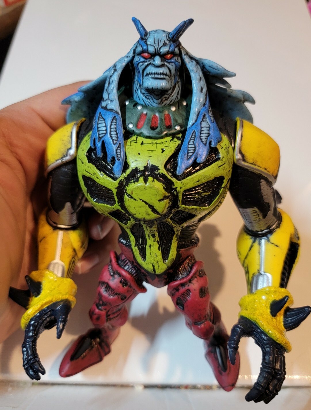 Cartoon Network, BEN 10 DNA Alien Heroes Figure: Ultimate Aggregor ...