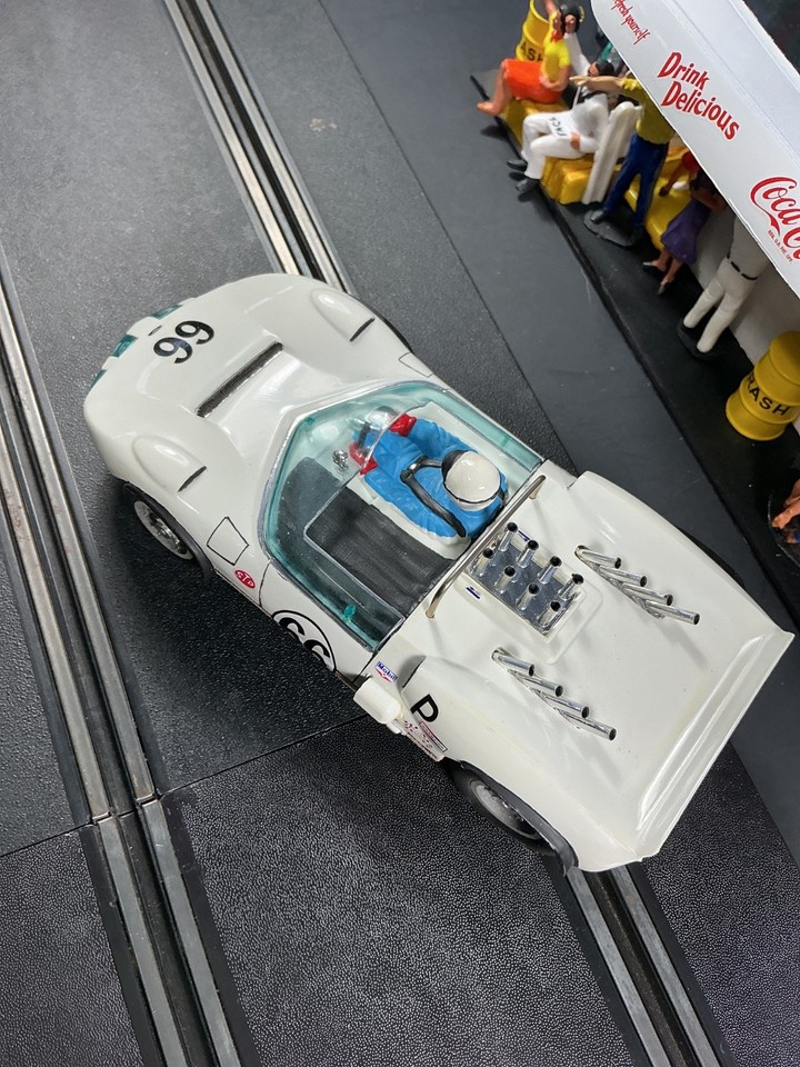 Built 1/24 scale Strombecker Chaparral 2 Slot Car Cox wheels & driver ...