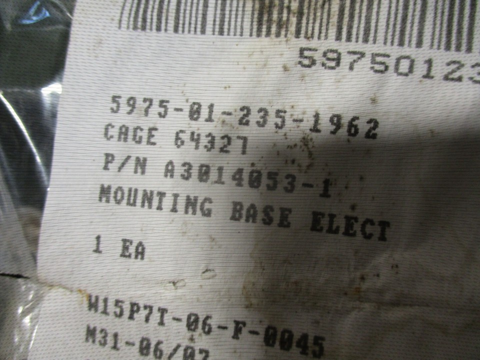 NIW MTG Base, Electrical Equipment Mount MT-6353/VRC, for SINCGARS in ...