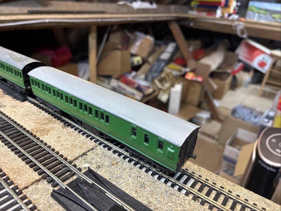 2 x OO gauge kit-built Southern Region coaches, push pull set, unboxed ...