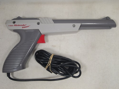 Gray Zapper Light Gun Official Nintendo Entertainment System (NES) 1985 ...