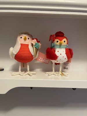 Target Spritz Featherly Friends JET And Aerial Valentine's Day Bird ...