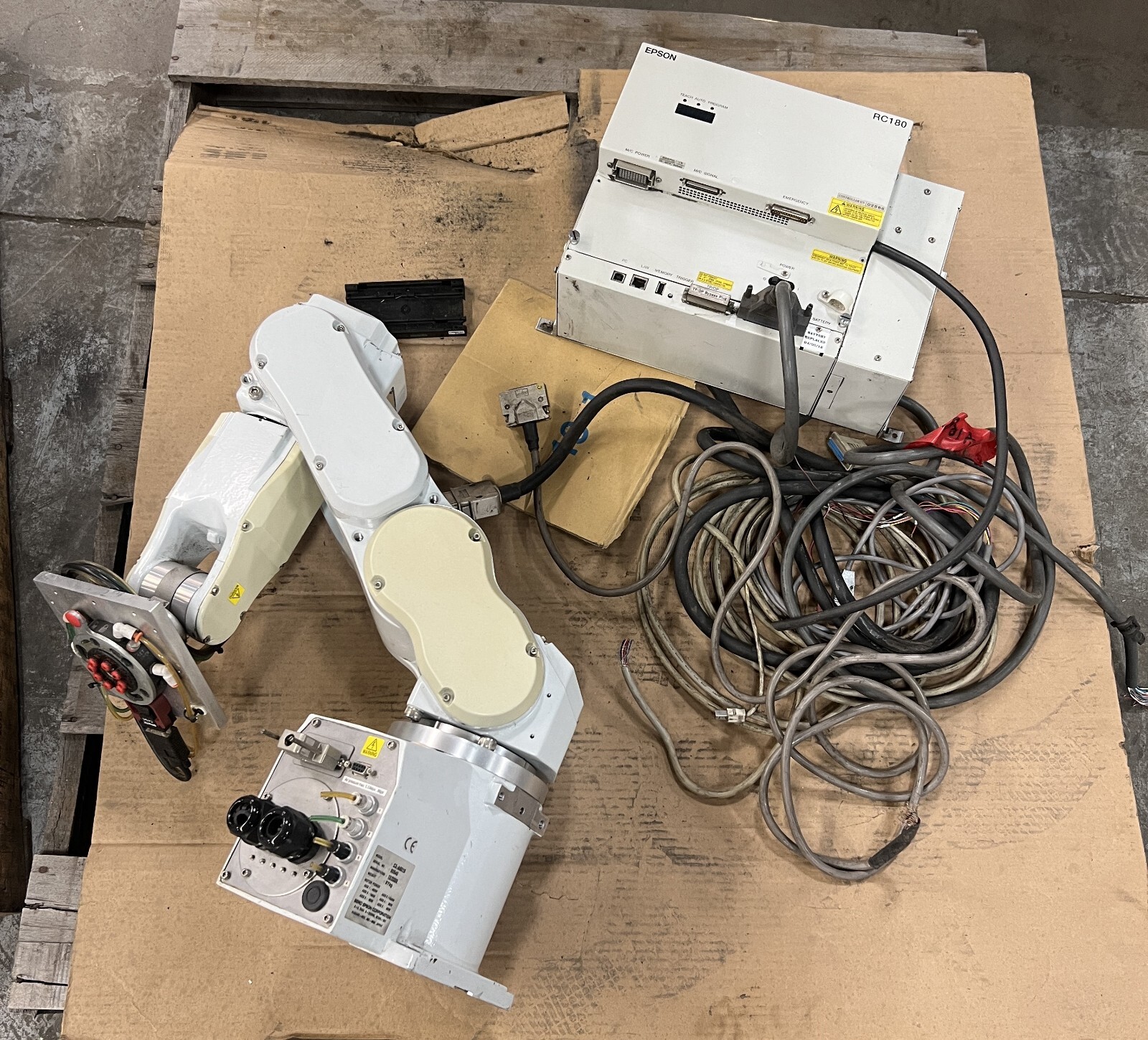 Seiko Epson #RC180 Robot Controller w/Robot #C3-A601S | eBay