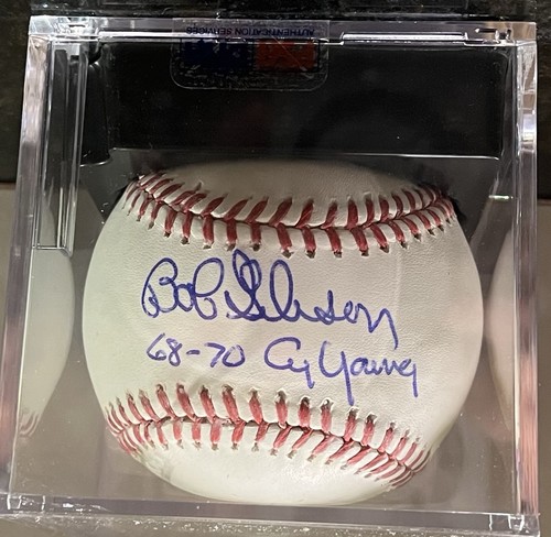 BOB GIBSON Signed/Auto OML BASEBALL! Inscr. "68-70 Cy Young" *PSA/DNA 9 ...