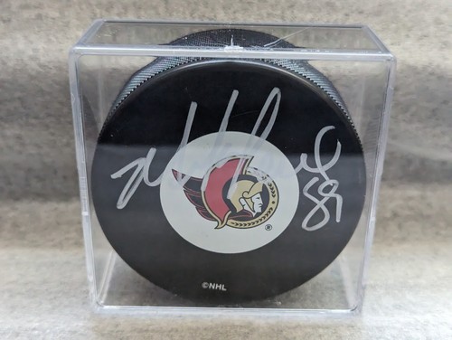 Mike Comrie Ottawa Senators NHL HOCKEY PUCK Signed AUTOGRAPHED + Case ...