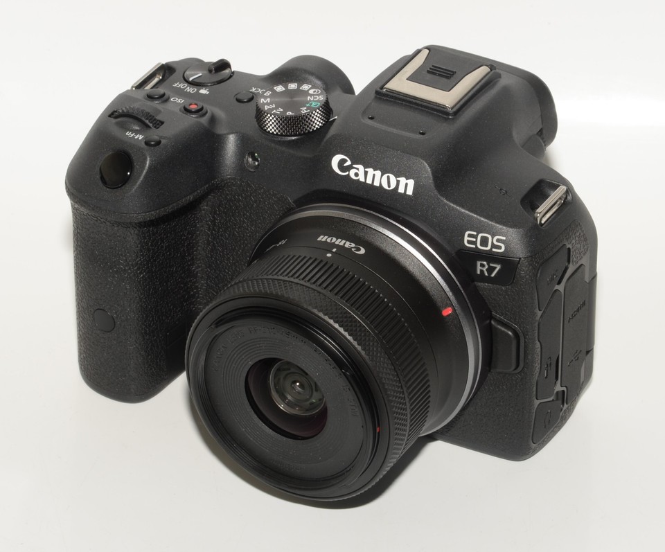 Canon EOS R7 Mirrorless Camera +18-45mm lens. MINT CONDITION | eBay