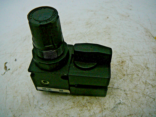 WATTS PNEUMATIC REGULATOR R35-02C 300PSI W/SHUT OFF VALVE | eBay