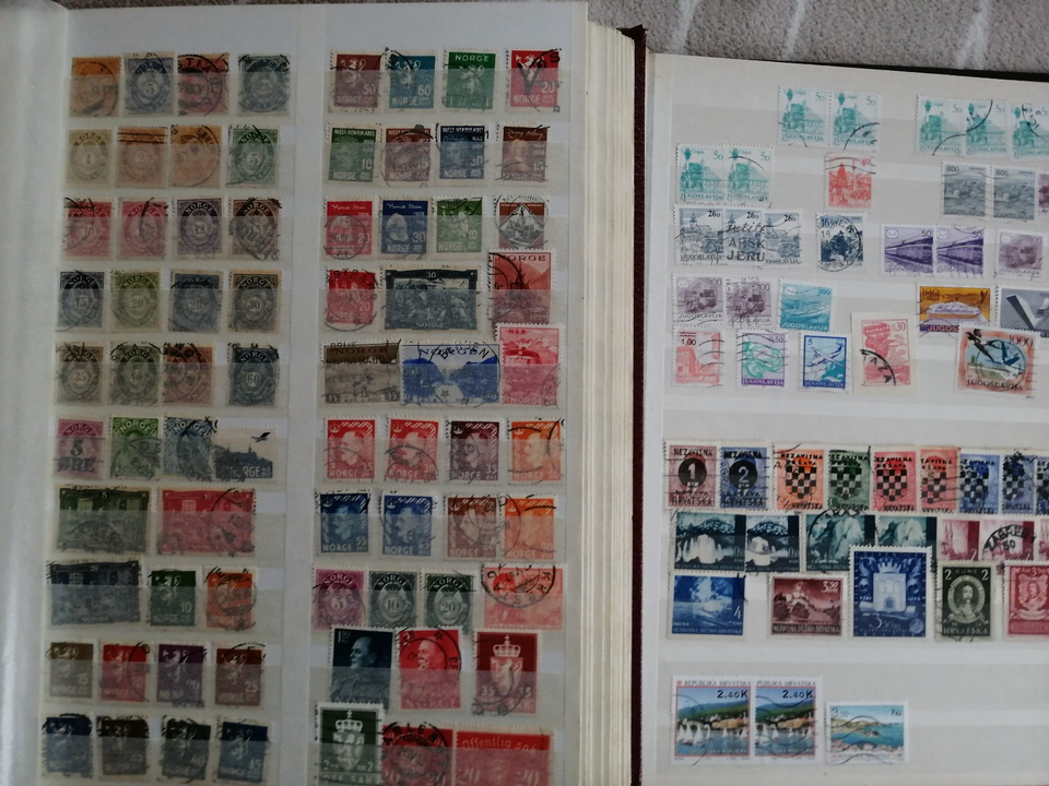 Verkaufe Karton 1 mit 5 Alben | eBay