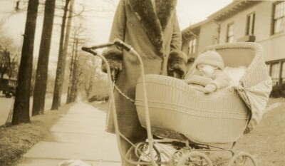 Q302 Original Vintage Photo BABY IN WICKER STROLLER CARRIAGE c Early ...
