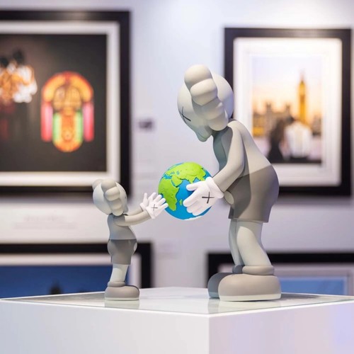 Kaws Grey The Promise Figure 37cm Art Home Deco | eBay