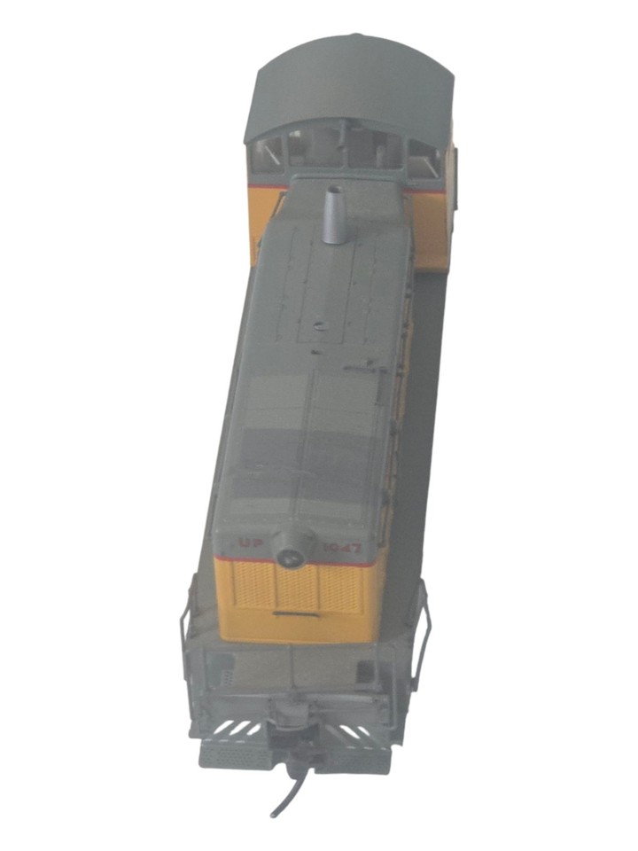 Kato 37-11E HO New - Union Pacific EMD NW2 Phase 2 - Diesel Switcher ...
