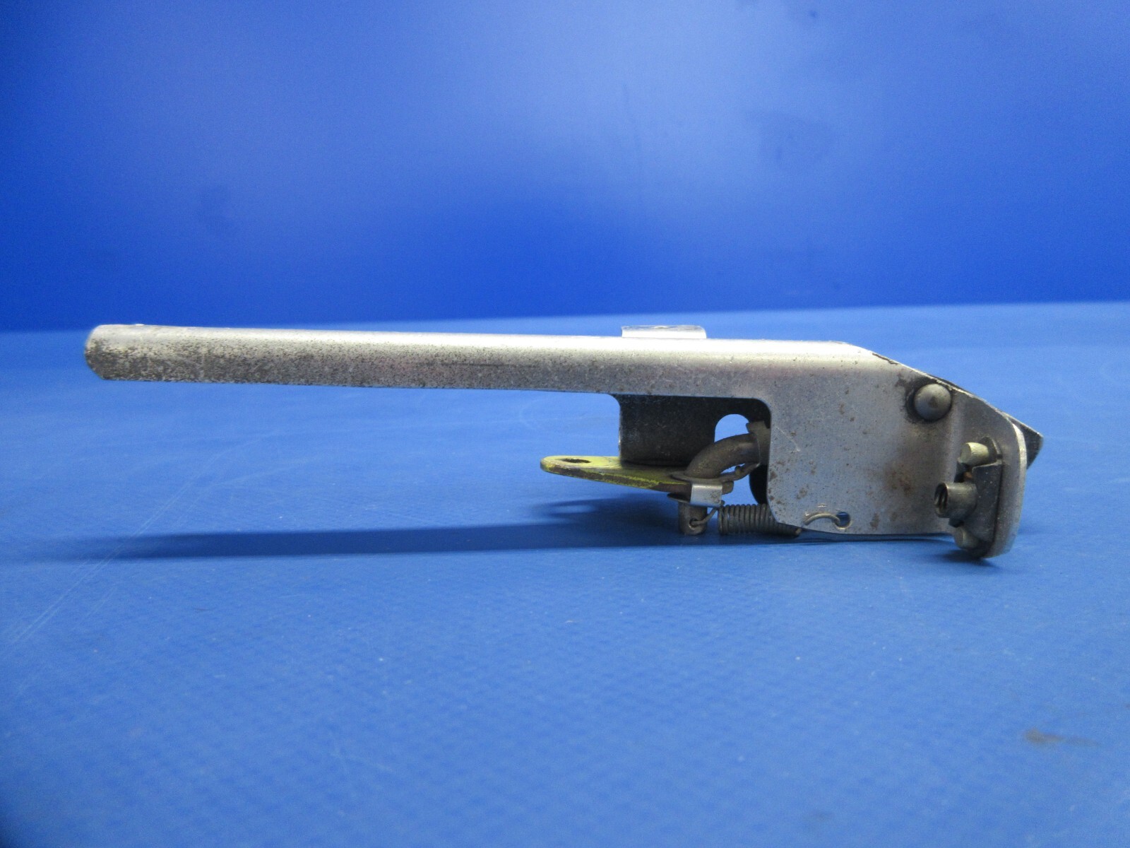 Enstrom 280FX Helicopter Cabin Door Latch LH P/N 280-117003-1 (1124-770 ...