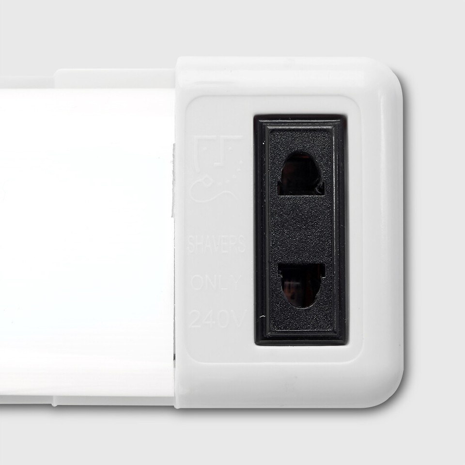 LED 6W Bathroom Shaver Socket Mirror Wall Light Pull Cord White Finish ...