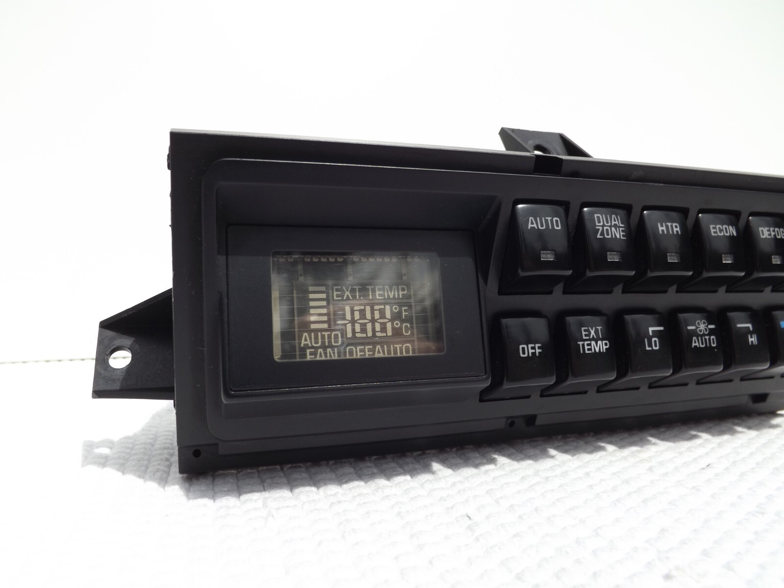1993-1994 Buick LeSabre Park Avenue digital auto dual heater A/C ...