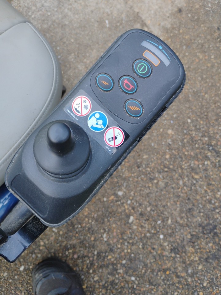 Pride Jet 3 Ultra Mobility Power Wheel Chair and charging cable | eBay