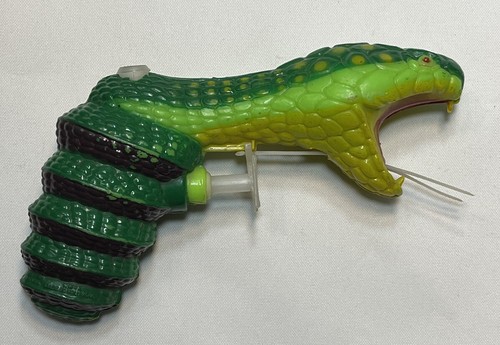 vintage 1982 Remco Snake Man SKULLMAN Warrior Beasts Motu water pistol ...