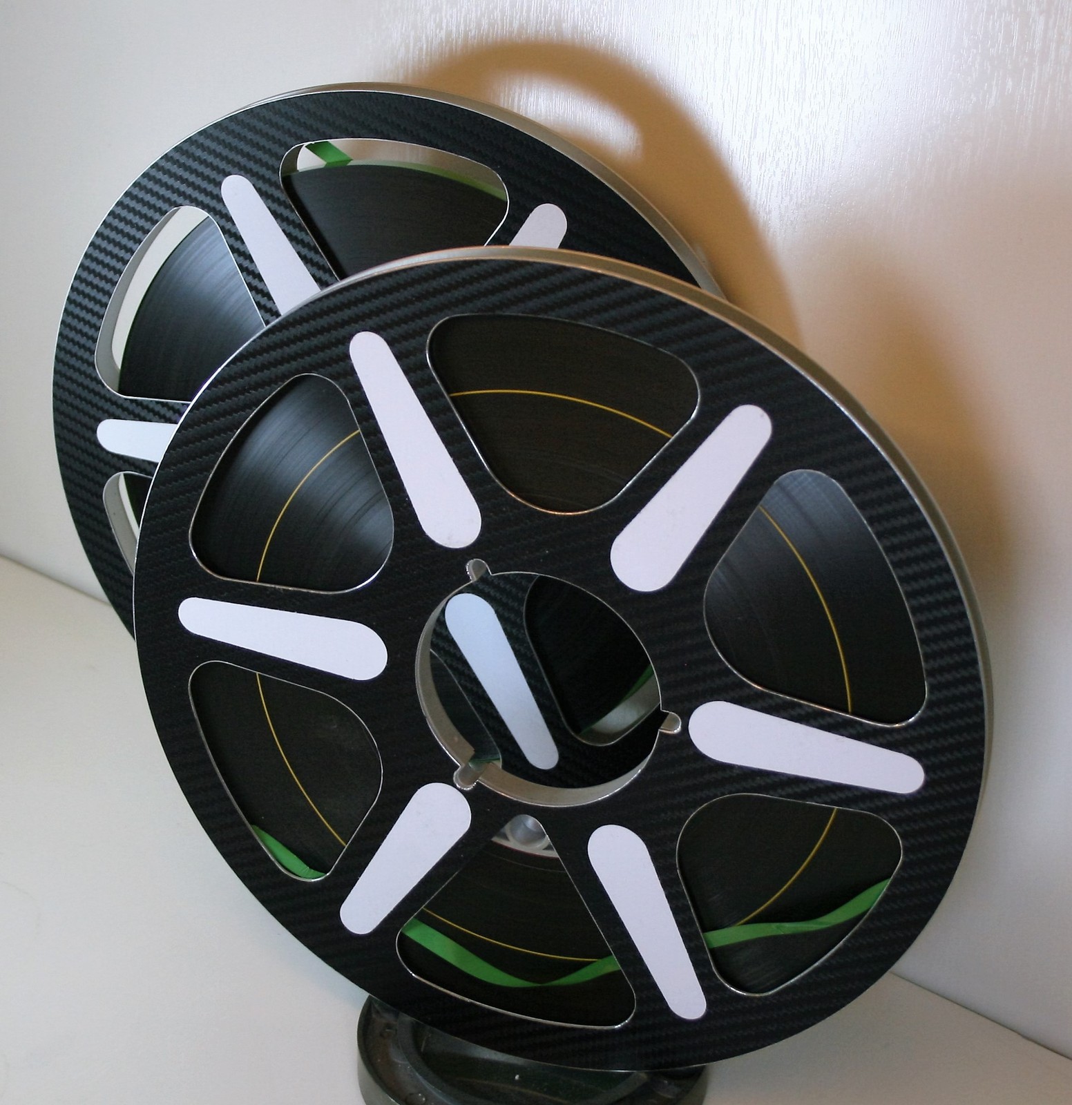 2 x SIX SPOKE CARBON FIBER LOOK 10.5" X 1/4" NAB HUBS REEL TO REEL | eBay
