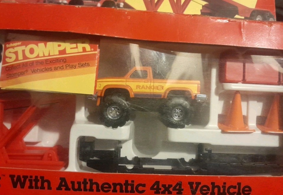 VINTAGE 1983 Schaper STOMPERS Official Competition PULL SET W/Sled ...