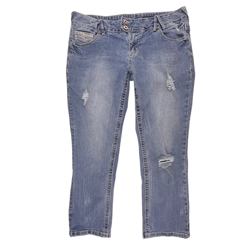 Amethyst Capris 11 Distressed Denim Whiskered Light Wash Casual Cropped ...