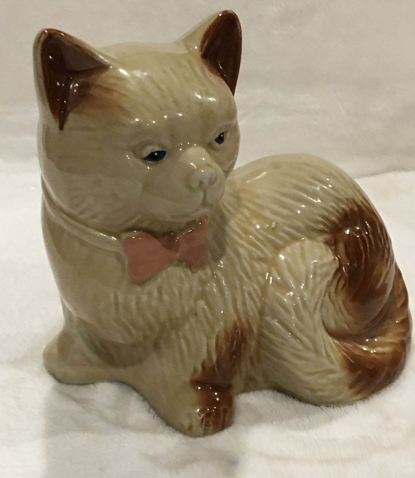 Vintage Ceramic Cat Figurines Beige & Brown Wearing A Pink Tie | eBay