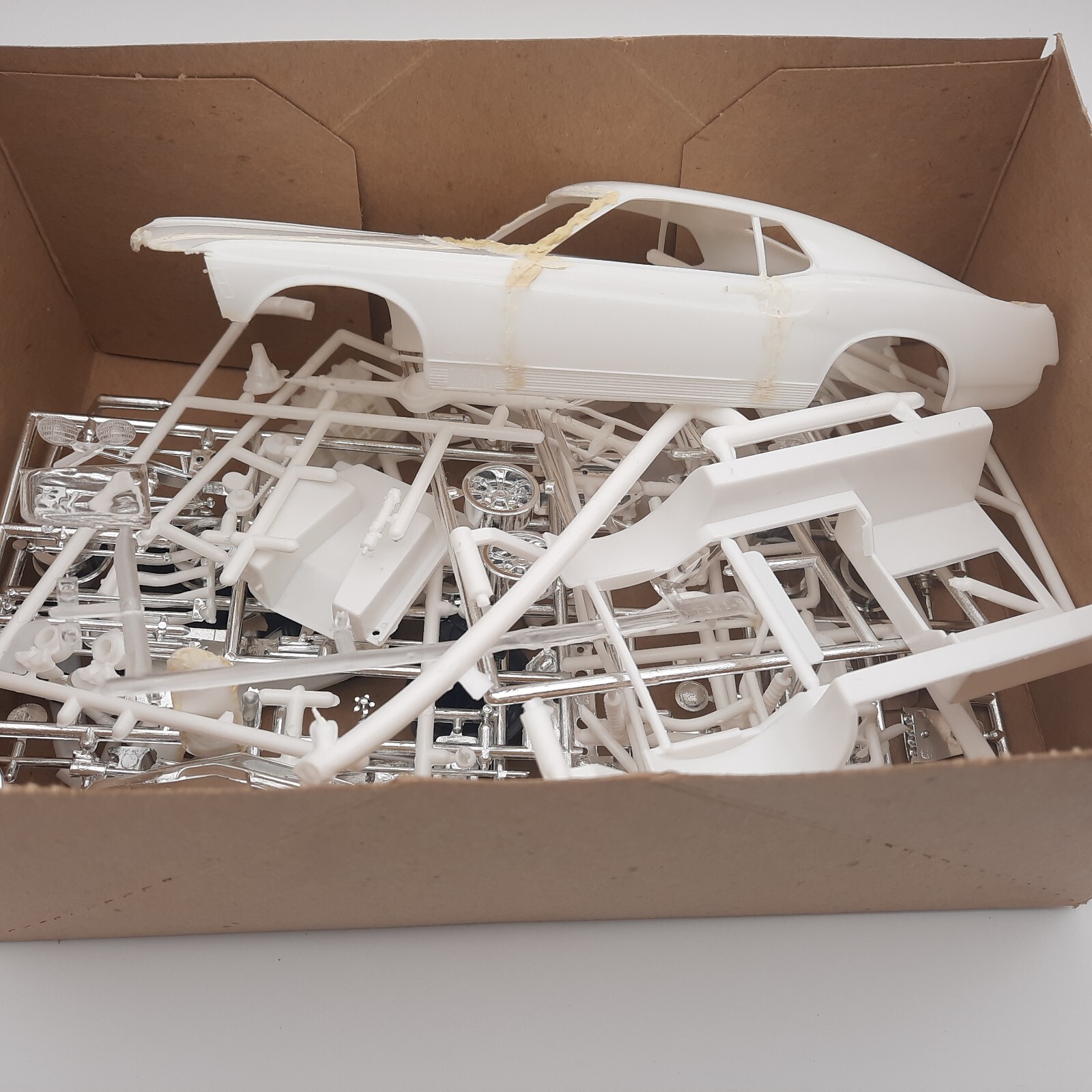 AMT T341-225 - Ford Mustang Funny Car Mach Won! Model Kit - 1/25th ...