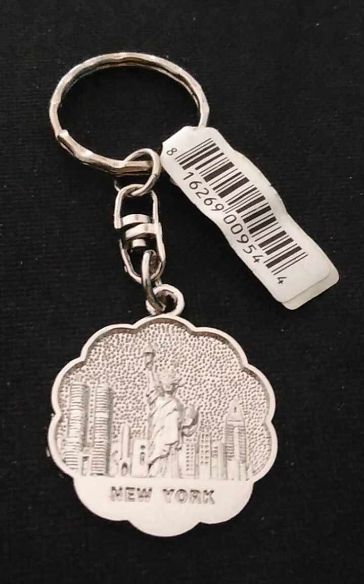 New York City Twin Tower Skyline Statue Of Liberty Key Ring Silvertone Souvenir | eBay