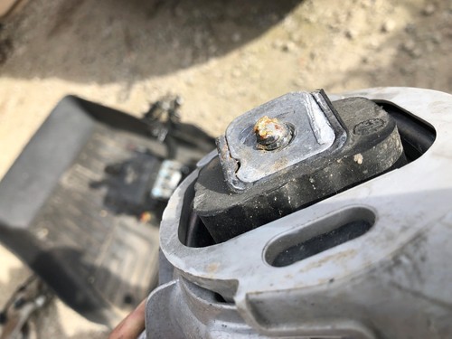 (2014-2018) BMW F80 LCI F82 F83 M3 M4 Engine motor mount RIGHT ...