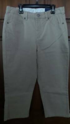 NWT ~ BASIC EDITIONS Khaki capris ~ Classic fit ~ Straight leg ~ Women ...