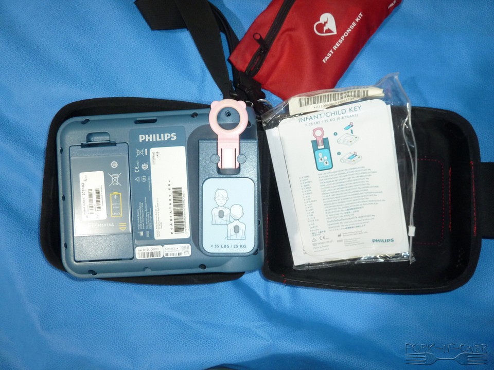 Heartstart FRX Defibrillator Case Kit Pads Battery & Infant Key AED | eBay
