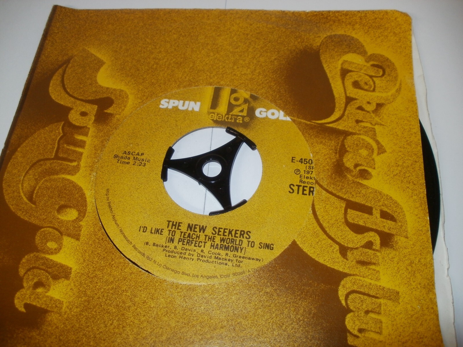 SPUN GOLD LABEL- NEW SEEKERS- I'D LIKE TO TEACH THE WORLD SING VINYL 7 ...