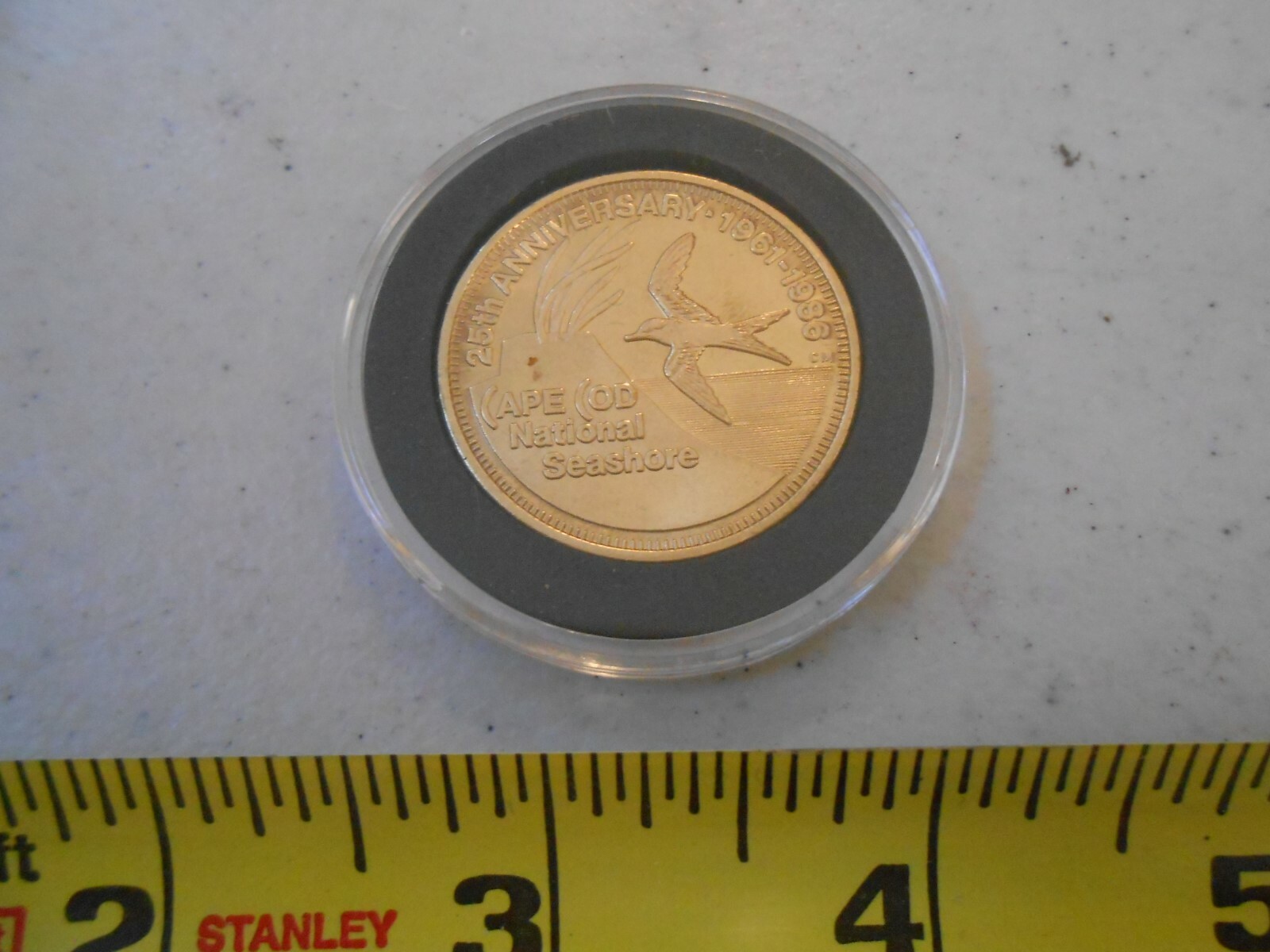 RARE 1991 APACHE HELICOPTER CHALLENGE COIN HUTT QUEENSLAND MINT $5 ...