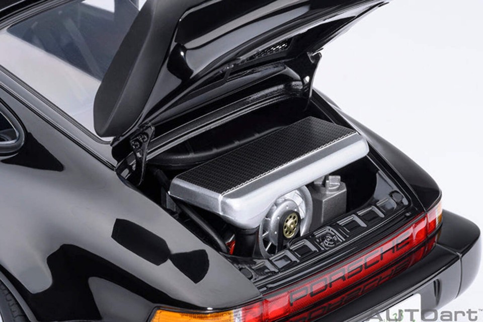 AUTOart Porsche 911 (930) Turbo 'Wangan Midnight" Blackbird Black 1:18 ...