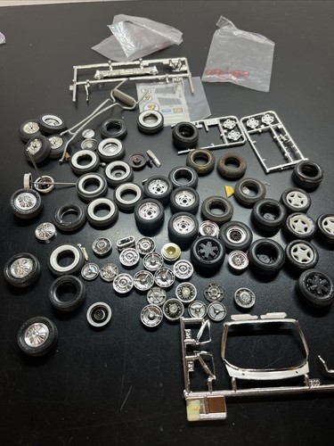 Vintage Model Car Junkyard Parts. 1/24-1/25 Plastic Model Lot #10 R4 | eBay