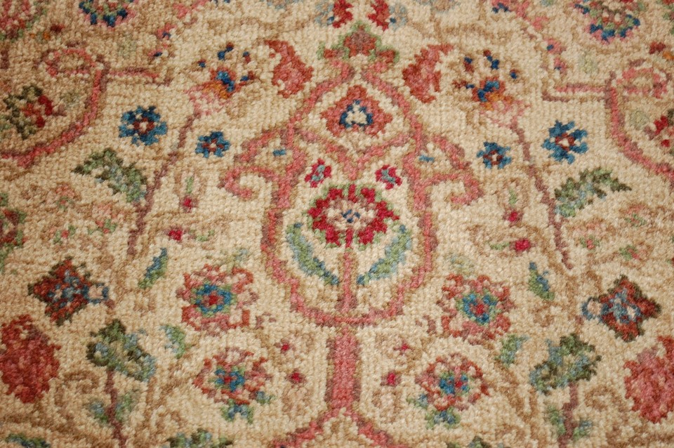 AUTHENTIC AMERICAN KARASTAN TABRZ MEDALLION PATTERN # 900/909 RUG SIZE ...