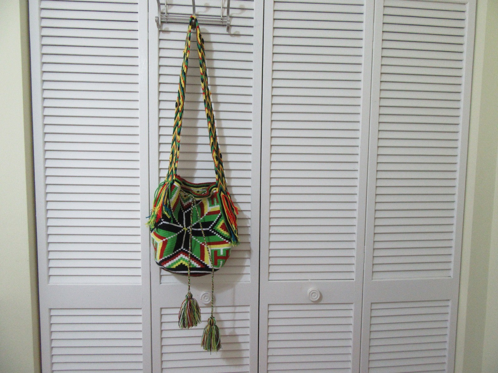Wayuu Mochilas handwoven knit bucket bag purse Boho ethnic tribal colorful | eBay