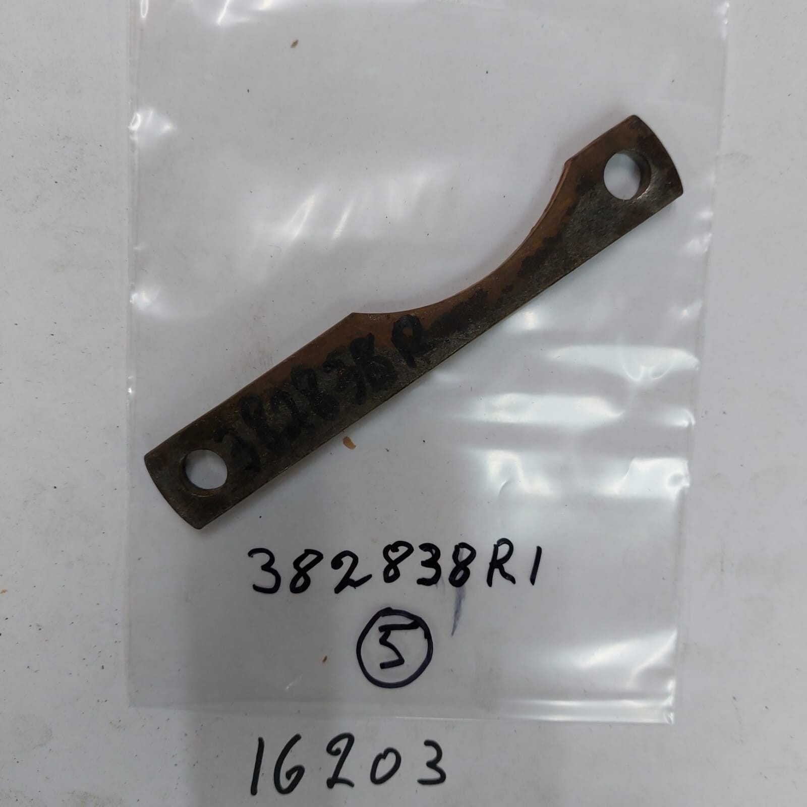 NEW NOS TRACTOR PARTS 382838R1 LINK Case parts 3088, 6388, 1256, 3288 ...