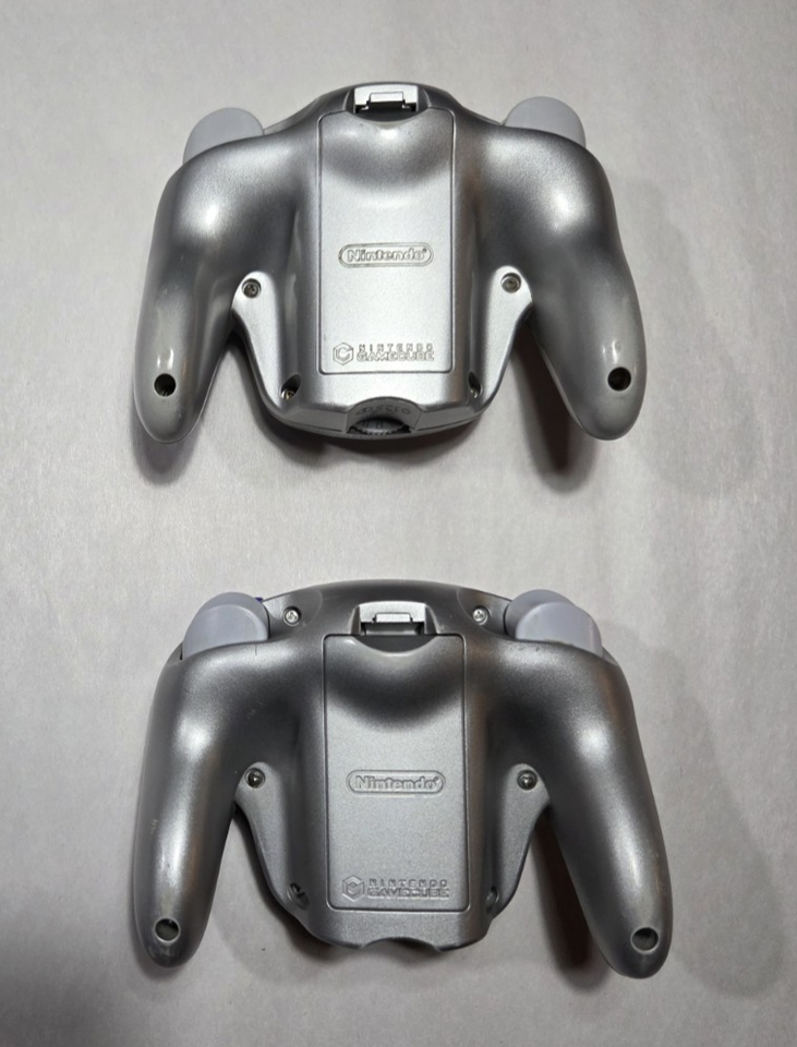 Nintendo GameCube Wavebird Wireless Controller - Top Works, Bottom ...