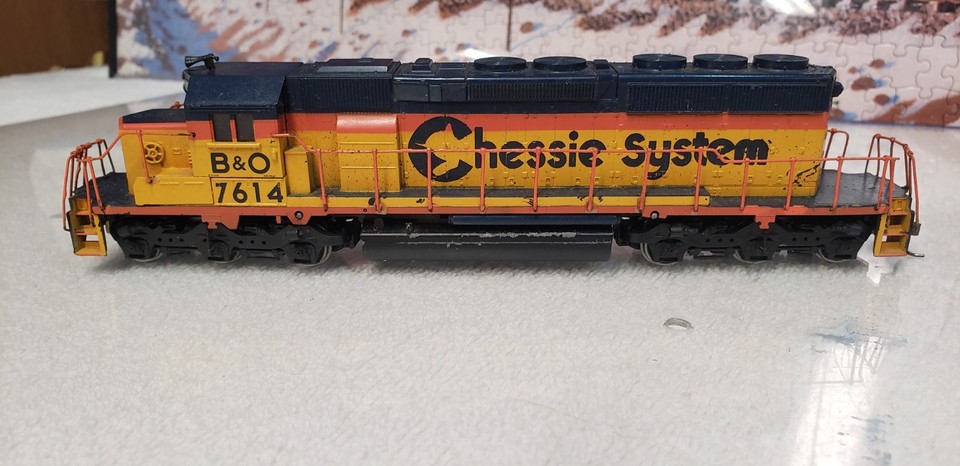 HO SCALE ATHEARN SD40-2 B&O CHESSIE SYSTEM #7614 DIESEL LOCOMOTIVE🔥🔥🔥🔥🔥 ...