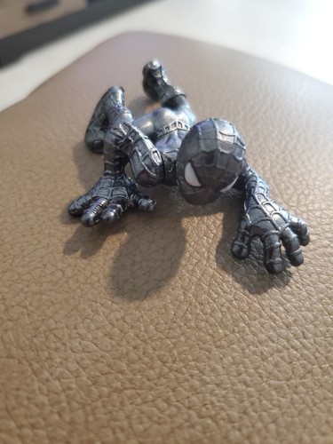 Marvel Super Hero Squad RARE Black CHROME SPIDER-MAN Sand Pit Stand-Off ...