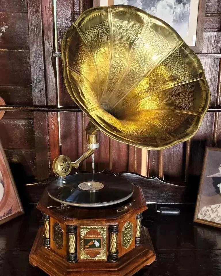 Antique HMV Gramophone Fully Functional Working Phonograph, win-up ...