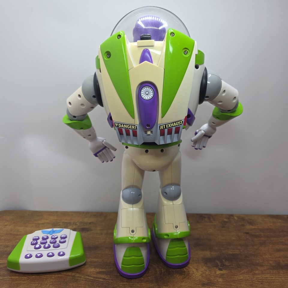 Thinkway Ultimate Buzz Lightyear Programmable Robot Toy Story 3 2010 ...