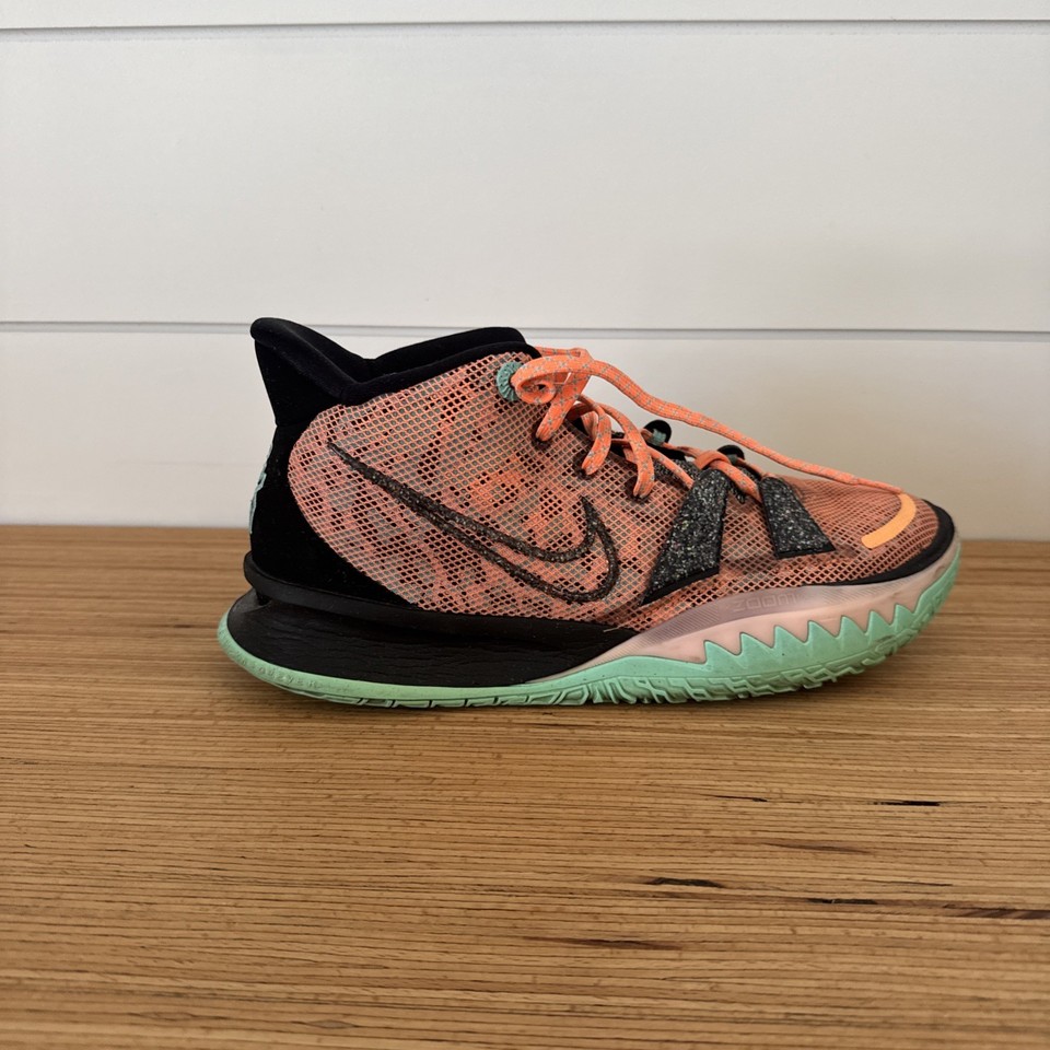 Nike Kyrie Irving Sevens Size 8.5 Men's Us Basketball Shoes ...